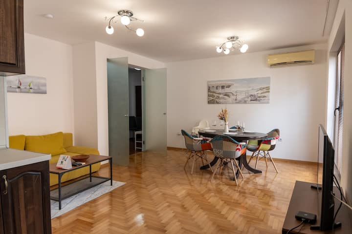 Top Central 2br Apartment By The Sea - Varna