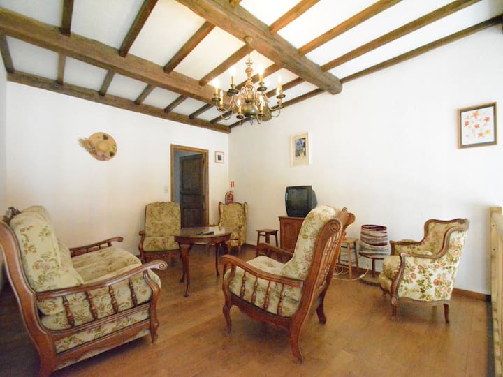 Maison Vintage Avec Animaux De Compagnie - Daverdisse