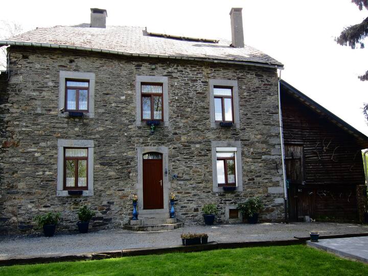 Maison De Vacances De Style Typiquement Ardennais - La Roche-en-Ardenne