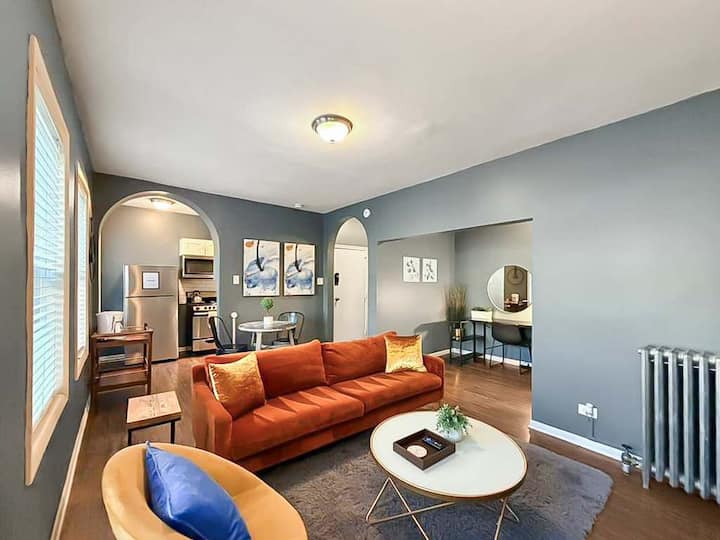 1br In Prime Hyde Park Apartment - Burnside - Chicago