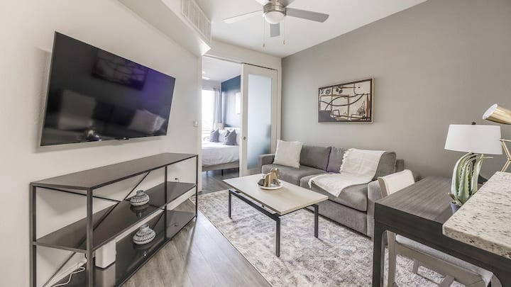 Landing | Chic 1bd, Gym, Pool - Tempe, AZ