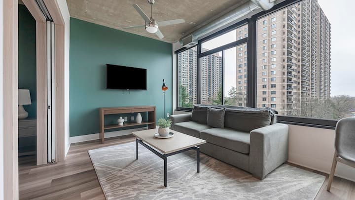 Landing | Stylish 1bd, Game Room, Gym - Alexandria, VA