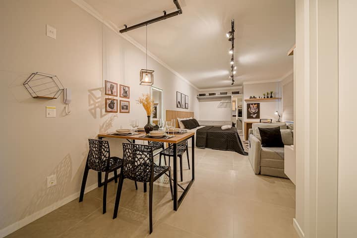 Modern Stay With Rock Style & Comfort / Min304 - Joinville