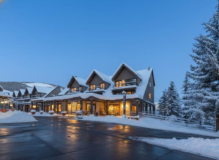 Modern Condo With Slopeside Comfort + Amenities - Park City, UT