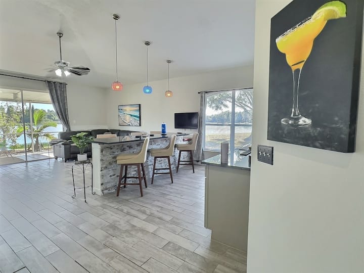Lakeside Retreat In Brandon, Fl – 3 Bedroom, 2 Bat - リバービュー, FL