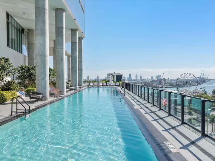 Stylish Studio @ Elser | Beach Club + Rooftop - Miami, FL