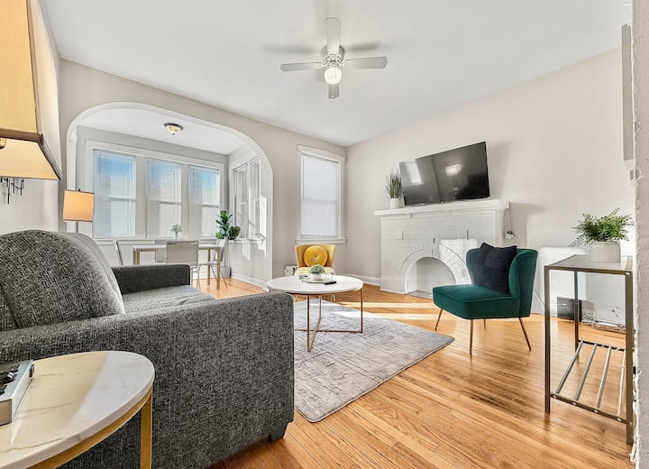 3br Spacious Apartment In Chicago - 에번스턴