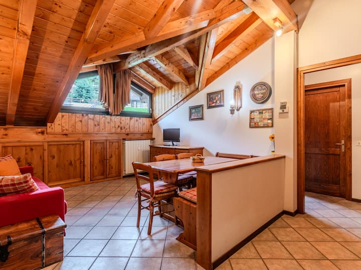 Deliziosa Mansarda By Interhome - Ponte di Legno