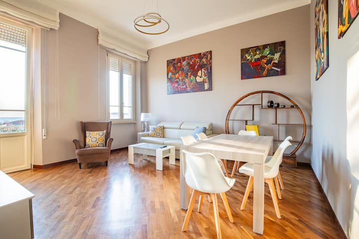 Vistamare Superior Stay Sul Lungomare Di Viareggio - Viareggio