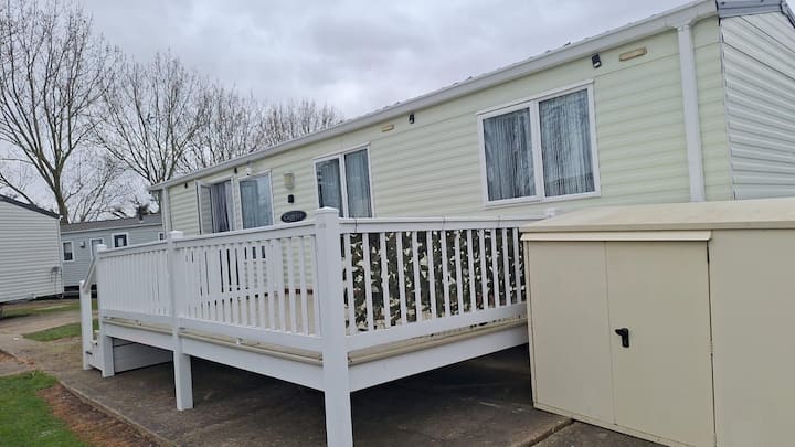 Cosy Caravan At Seawick Holiday Park Ref 27092sw - 에식스