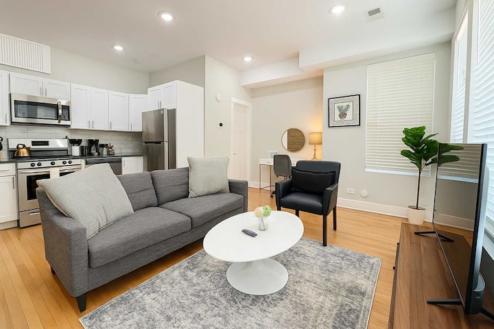 Deluxe 1br Near Shops & Cafés - Chicago