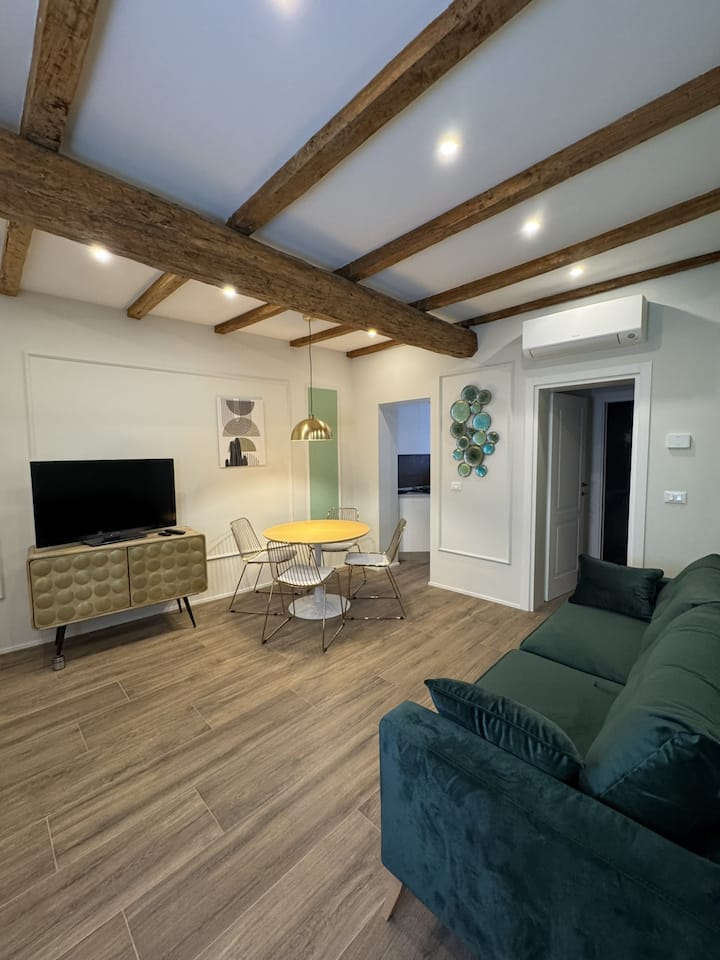 Housmart Emilia 15 - Bologna