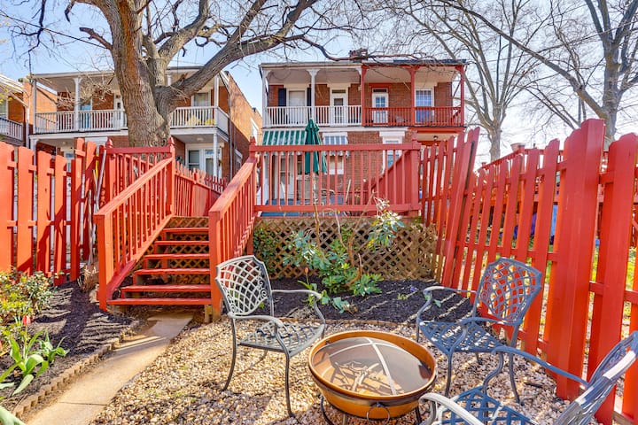 2 Mi To Dtwn: Harrisburg Escape W/ Furnished Deck! - Harrisburg, PA