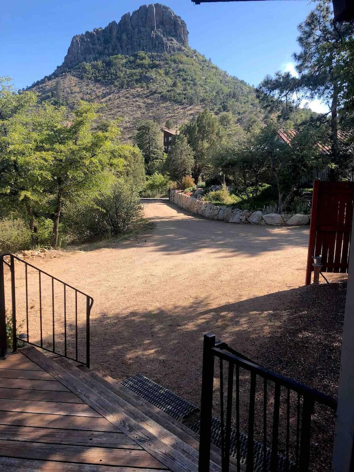 Thumb Butte Hollow Chalet - Prescott, AZ