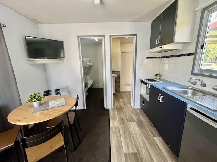 Studio Cabins (Up To 4 People) - Young