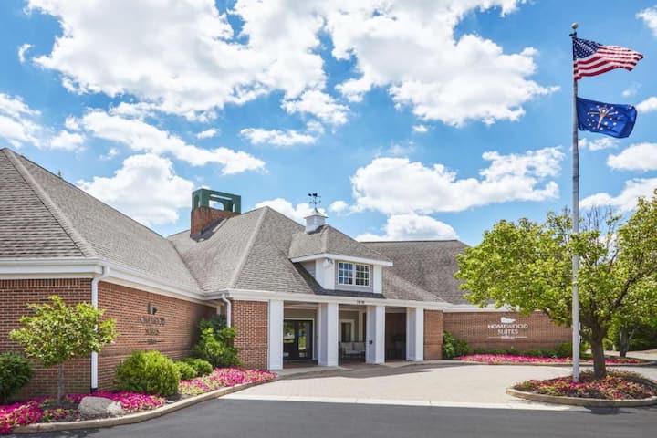 Gameday Stay Near Purdue – Kitchen & Breakfast - Indiana (State)