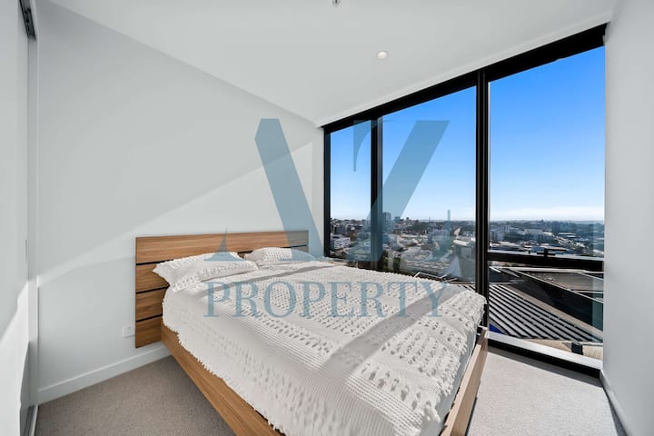 Urban Living – Bright 2br Apartment In Perth Cbd - Perth