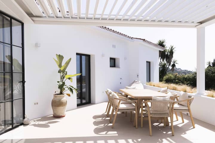 Pura Vida San Roque - Estepona
