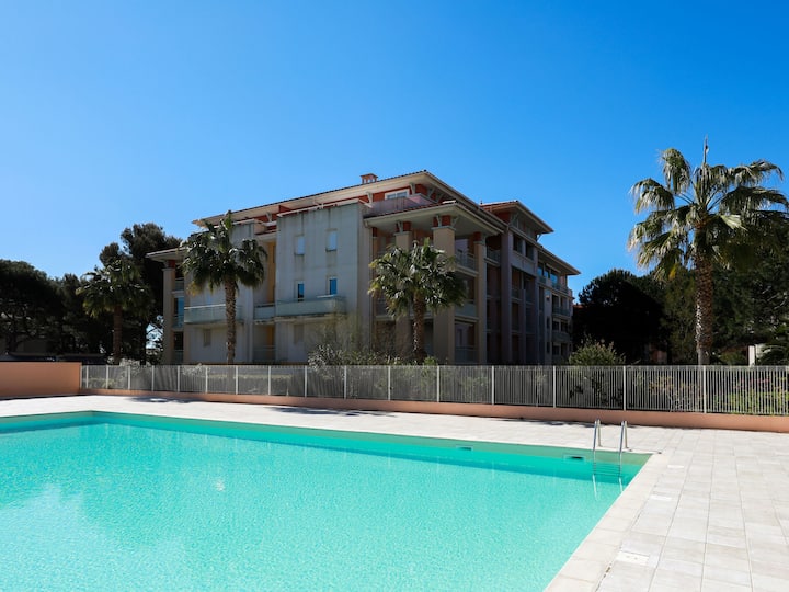 Les Calanques Du Parc By Interhome - Les Issambres