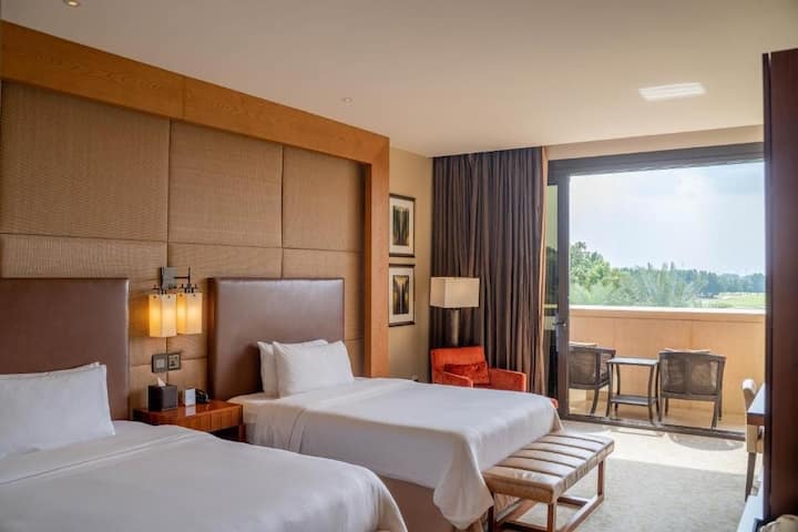 Deluxe Room Near Rising Stars Ground - Abu Dhabi