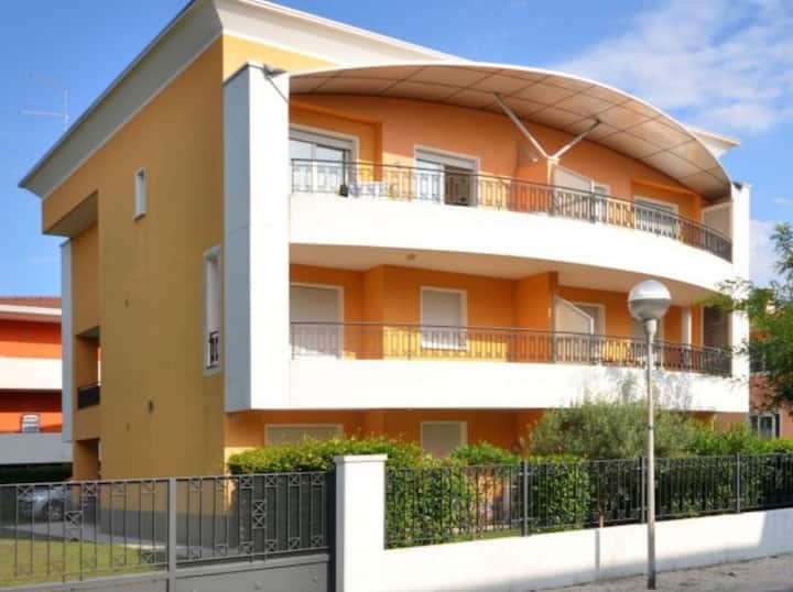 Maison Pratique à Proximité Du Centre-ville - Bibione