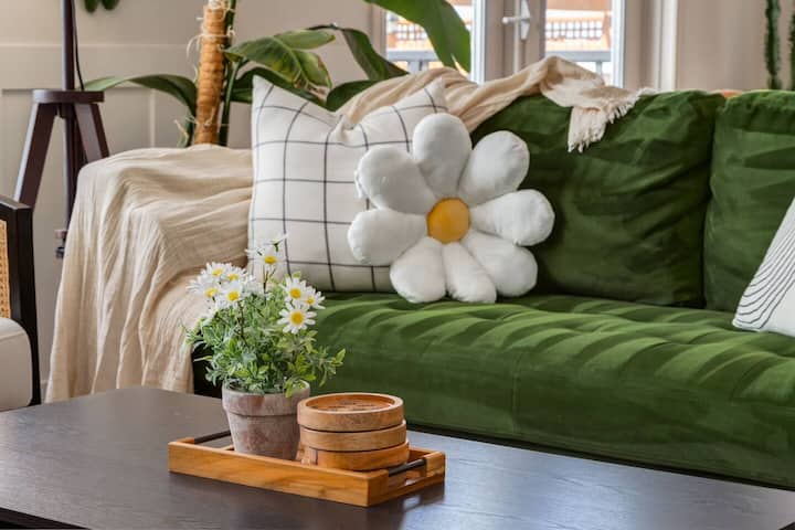 "Daisy" 3 Bdrm Cozy Home In Mahogany! - Calgary