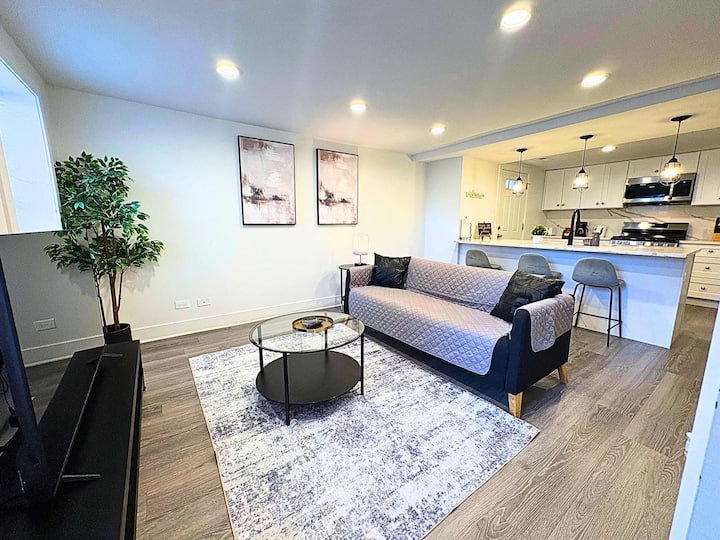 Stylish 1br With Laundry In-unit - Chicago, IL