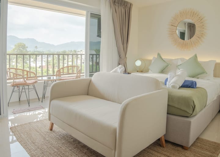Studio With Balcony, Mountain View, 4th Floor - Ko Samui