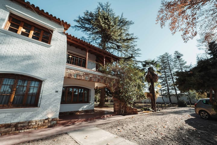 Hermosa Mansión-parque Inigualable-pileta Y Aa - Mendoza