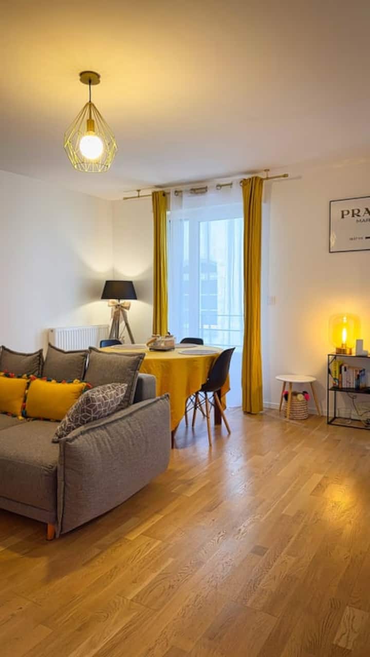 Atelier Des Arts - Confortable Avec Sa Terrasse - La Rochelle