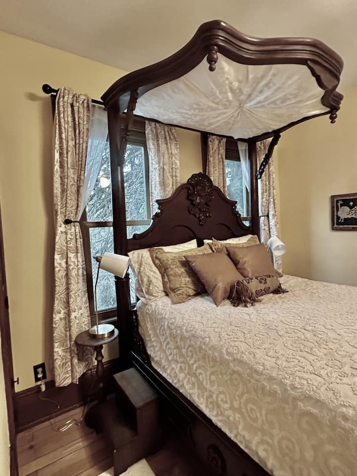 “The Rest Is History” : Carrie’s Room - Baraboo, WI