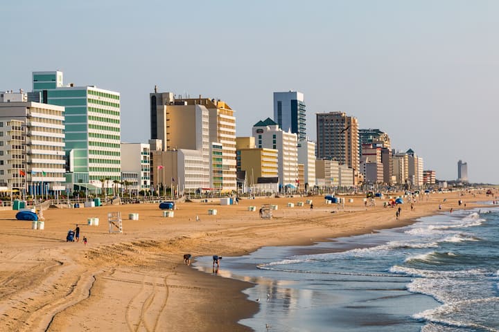 2 Spacious Units With Pool & Ocean Views - Virginia Beach, VA