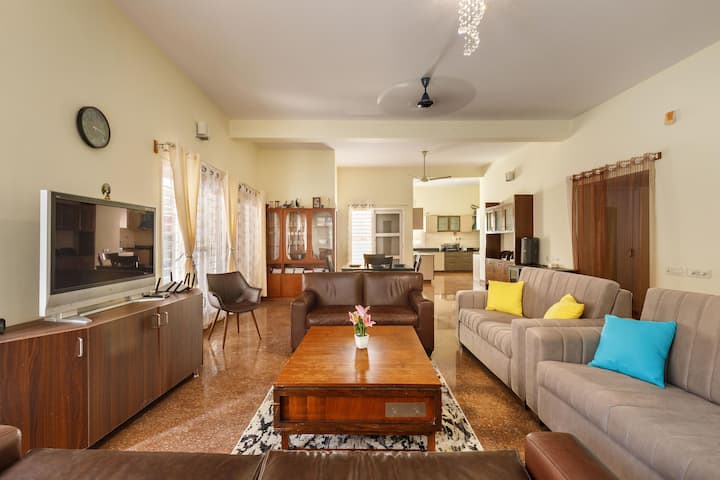 Cedar Wood|luxury Villa |Cbd|ac|wi-fi - Bengaluru