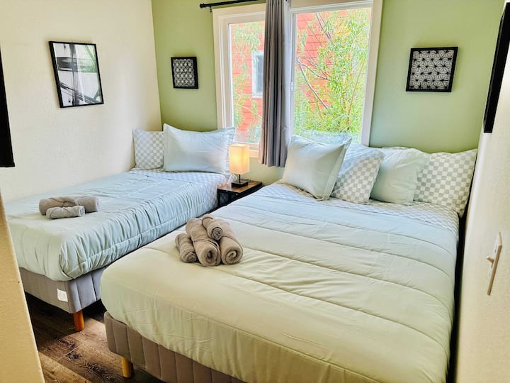 Welcoming Cozy Haven/sleeps 6 - Reno, NV