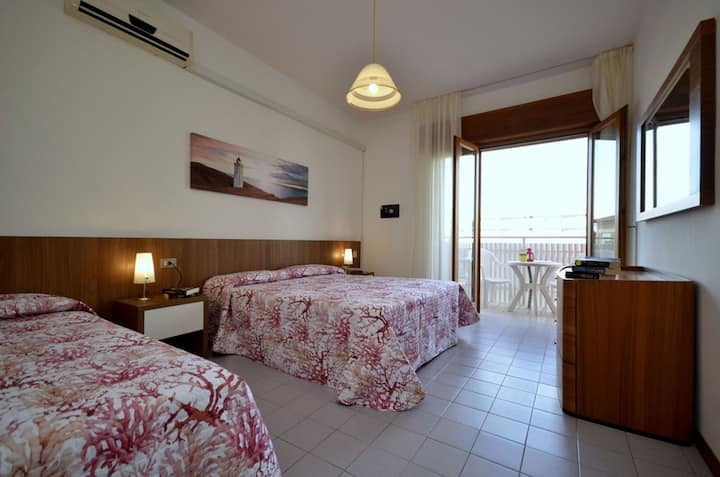 Maison Confortable Et Charmante à Bibione - Bibione