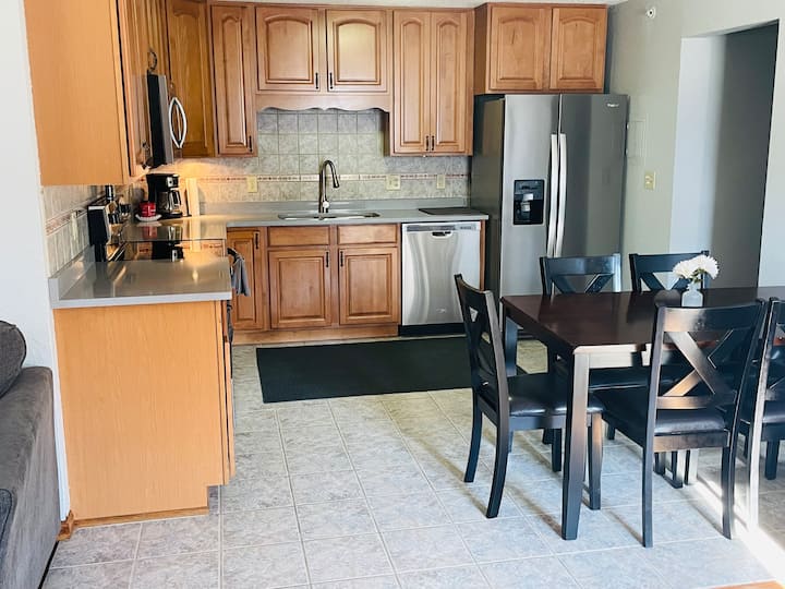 Executive Apartment Suite - Lincoln, NE