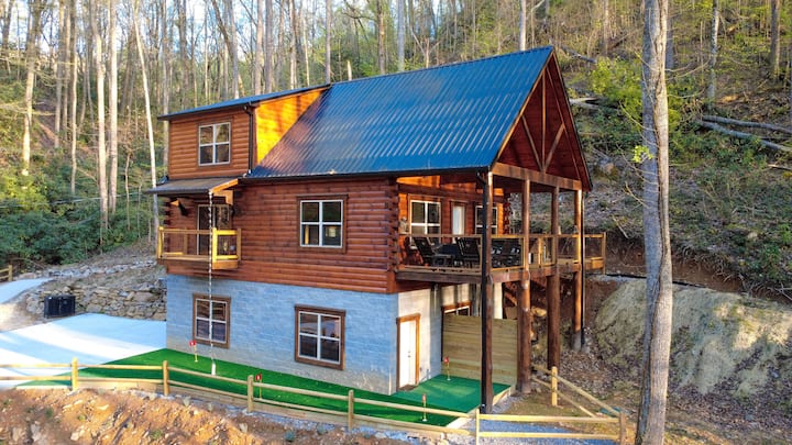 Bear Heaven - Brand New Construction In 2025! - Townsend, TN