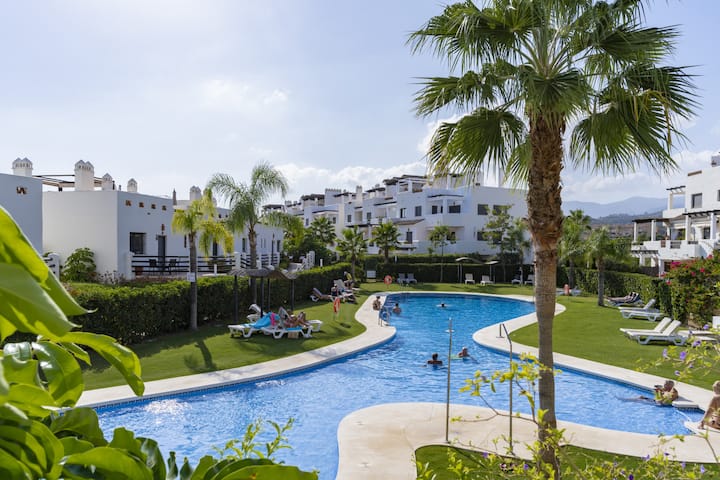 Beach Near: 2br Apartment W/ Terrace & Sea Views - Benahavís