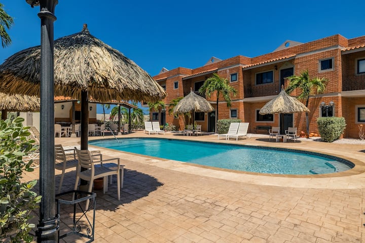 Your Oasis With Pool! Close To Restaurants! - Aruba