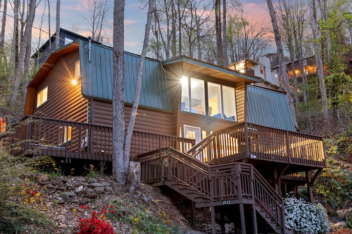 Grey Haven Cabin| 5br · Hot Tub · Arcade · Deck - Gatlinburg