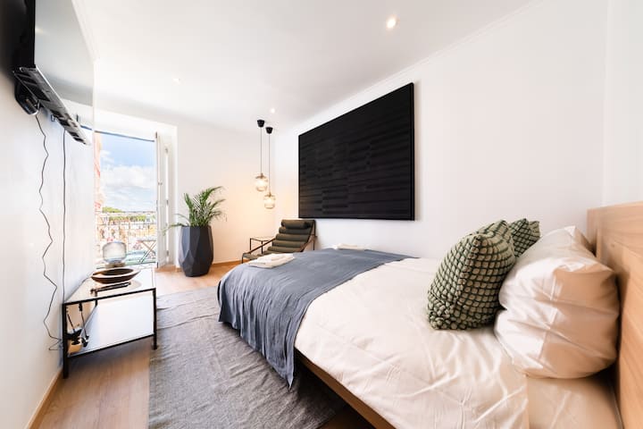 Premium 4+1br With Iconic Tagus Views - Odivelas