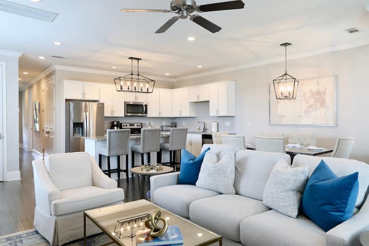 Rebel Roux - Elegant Southern Getaway + Loft - 옥스퍼드