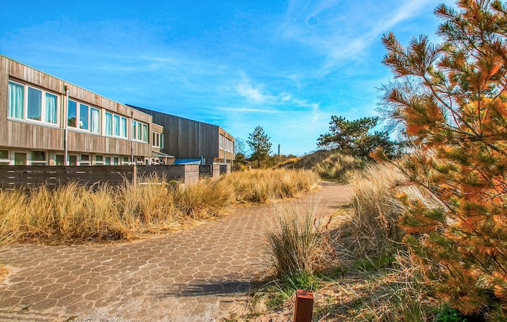 Beautiful Apartment In Schiermonnikoog - Schiermonnikoog