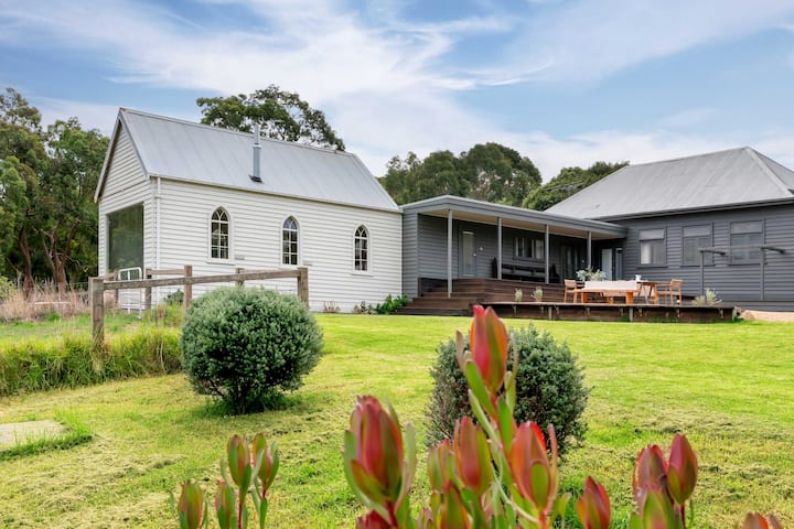 The Red Hill Church | Fireplace | Pets | Wineries - Red Hill