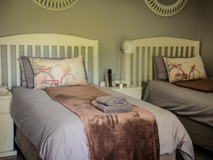 Lavender Lane - Twin Room - Kathu
