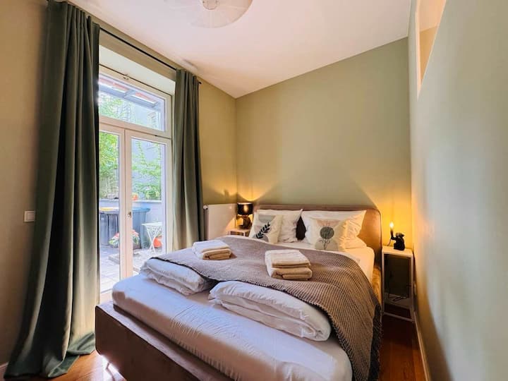 Charming 2-room Apartment | Cologne Nippes - Leverkusen