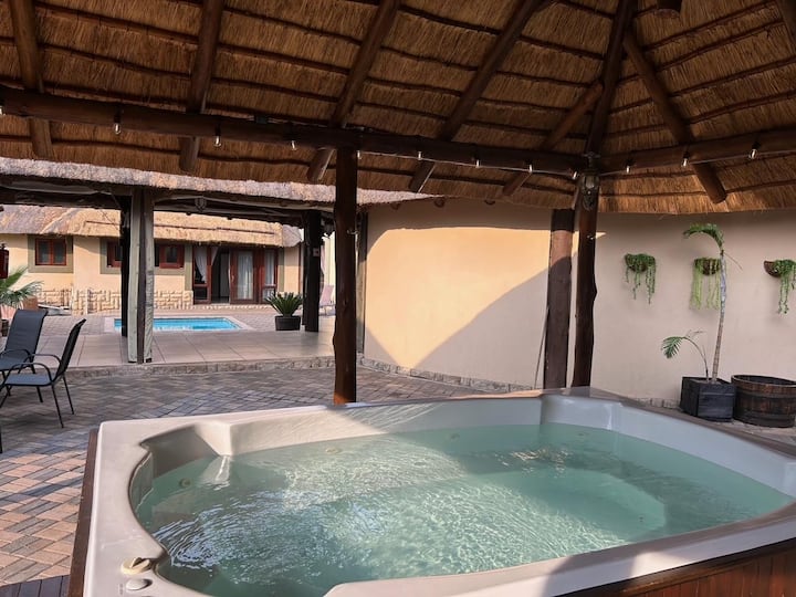 Luxury Room Elephant - Modimolle