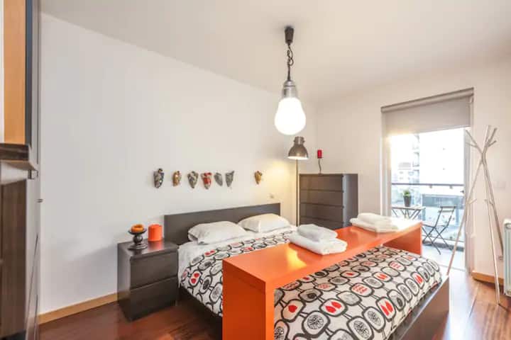 Guestready-broken Record|1br Apt|balcony|parking - Rio Tinto