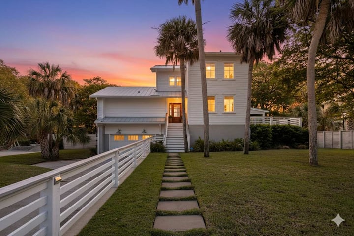 Palm Paradise ~Heated Pool~3 Min Walk To Beach - Mount Pleasant, SC