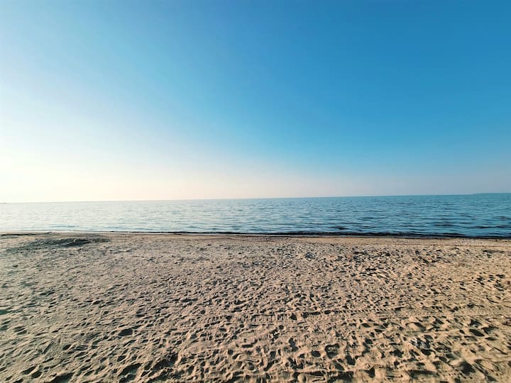New Listing~2 Min Walk To Pc Beach~near Jet Ex - Catawba Island, OH